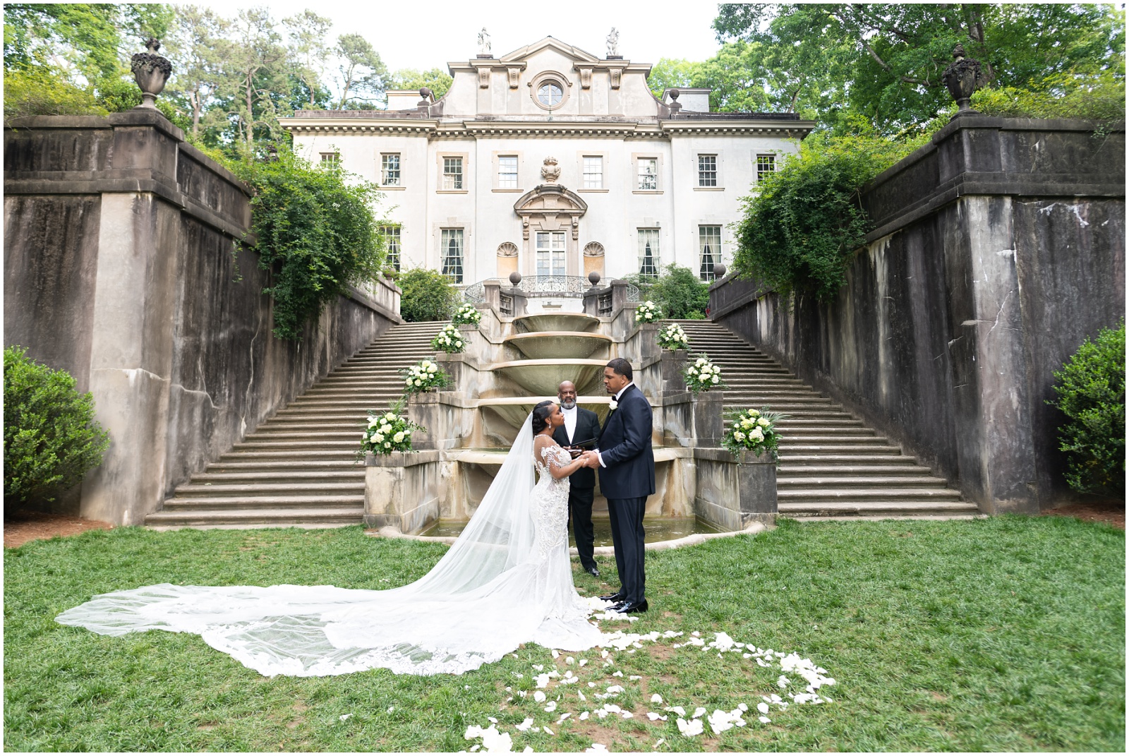 A Luxury Swan House Wedding | Ashley + Verdell | Ashley Nicole ...
